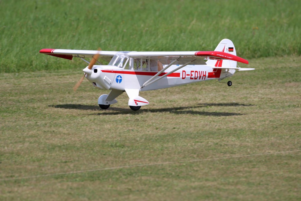 avion Graupner - aero-modelisme.com