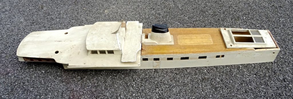 Le Wandera, restauration d'un ancien bateau radiocommandé - Partie 2 - aero-modelisme.com