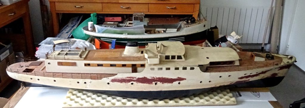 Le Wandera, restauration d'un ancien bateau radiocommandé - Partie 2 - aero-modelisme.com